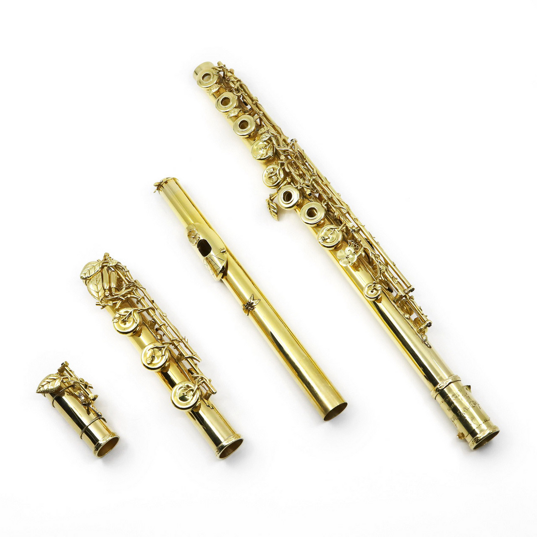 John Lunn "The Dryad's Touch" - 18K green gold flute, specialty engrav ...