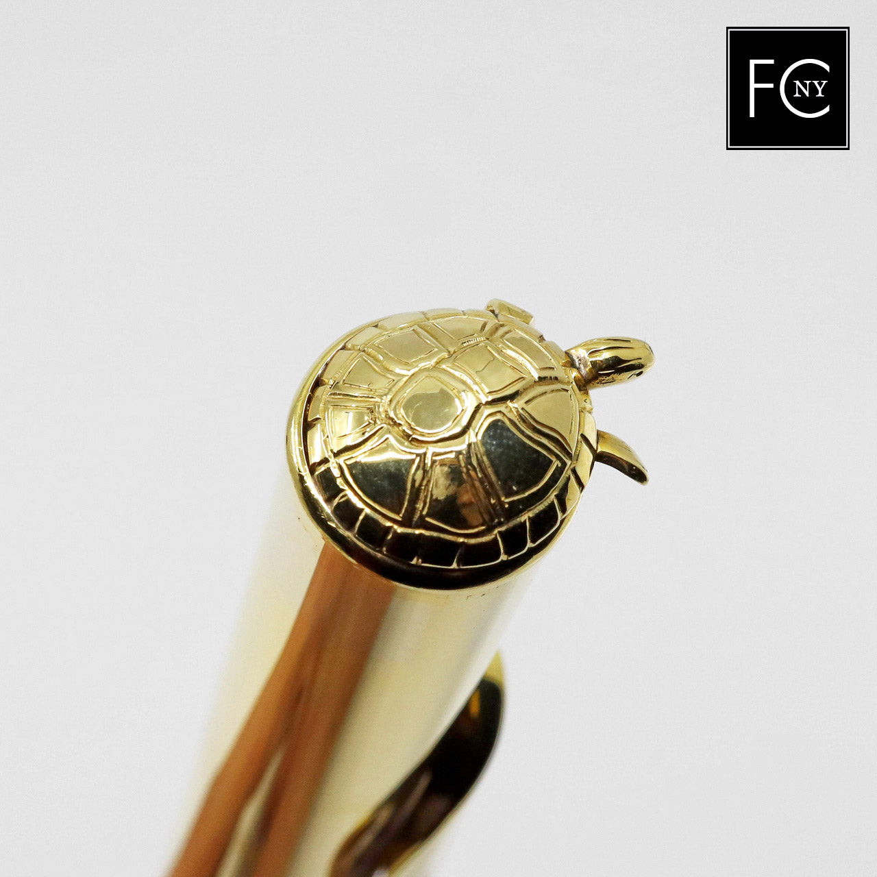 John Lunn "The Dryad's Touch" - 18K green gold flute, specialty engrav ...